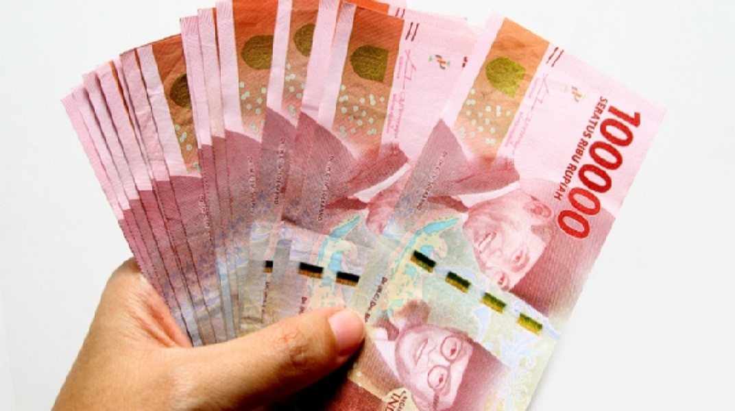 Sepanjang Oktober 2022, Kurs Rupiah Sentuh Angka Rp15.610 Per Dolar AS ...