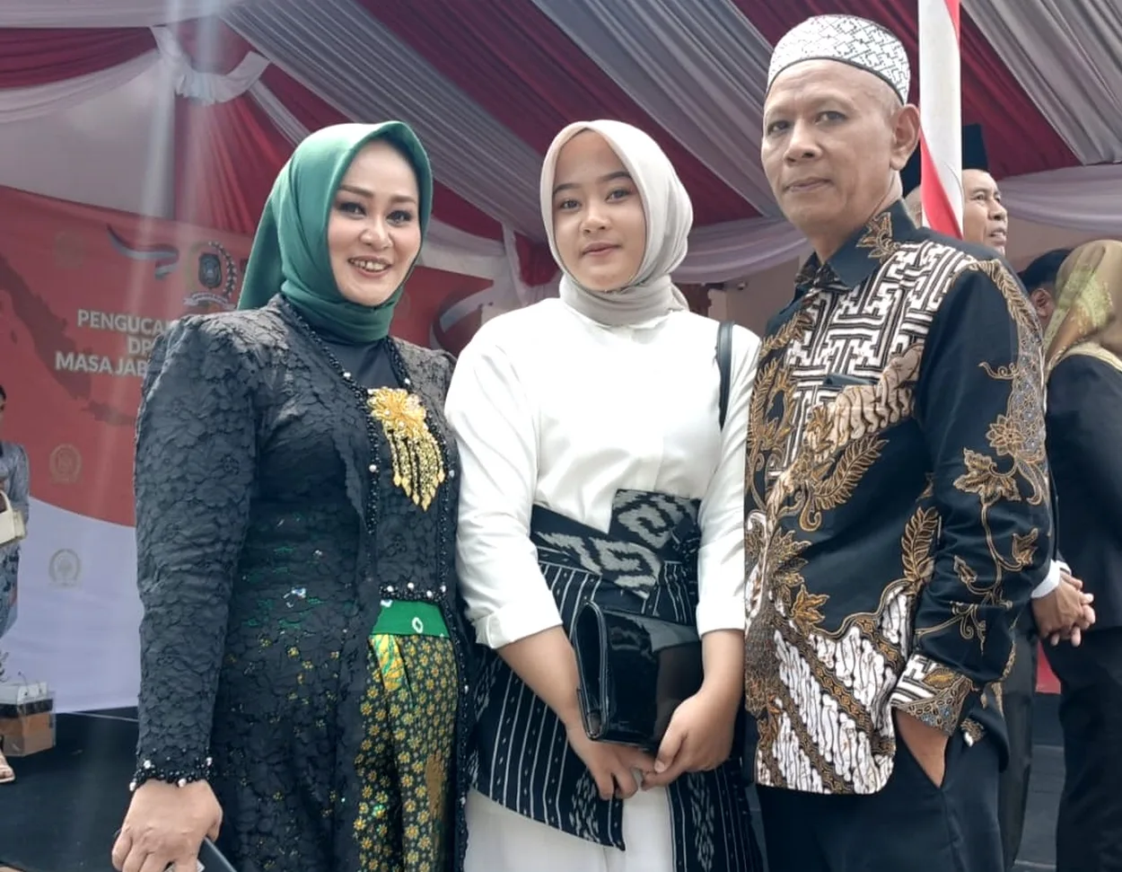 Ely Idayah Vitnawati Politisi PKB Resmi Dilantik Sebagai Anggota DPRD ...